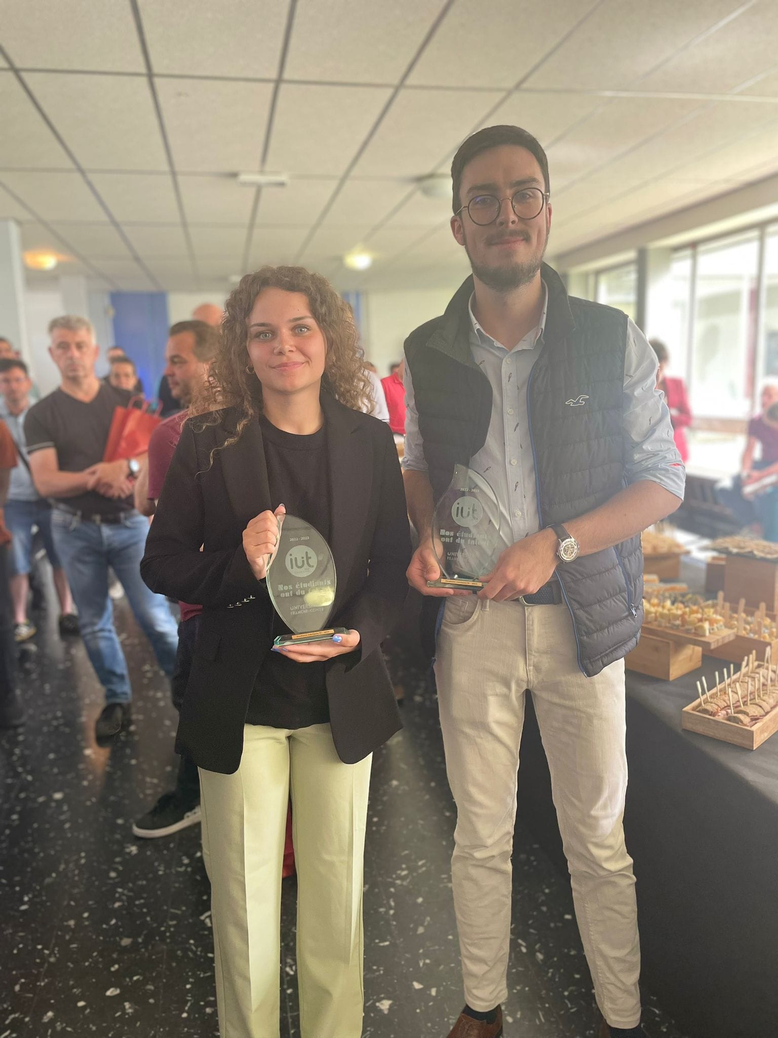 TC | TECHNIQUES DE COMMERCIALISATION - IUT NFC